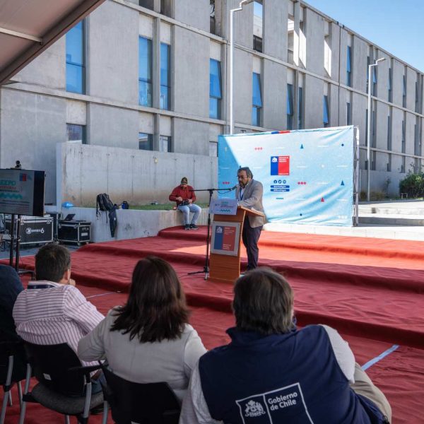 Oficinas Modulares y Espacios Para Trabajar Tecno Fast Chile